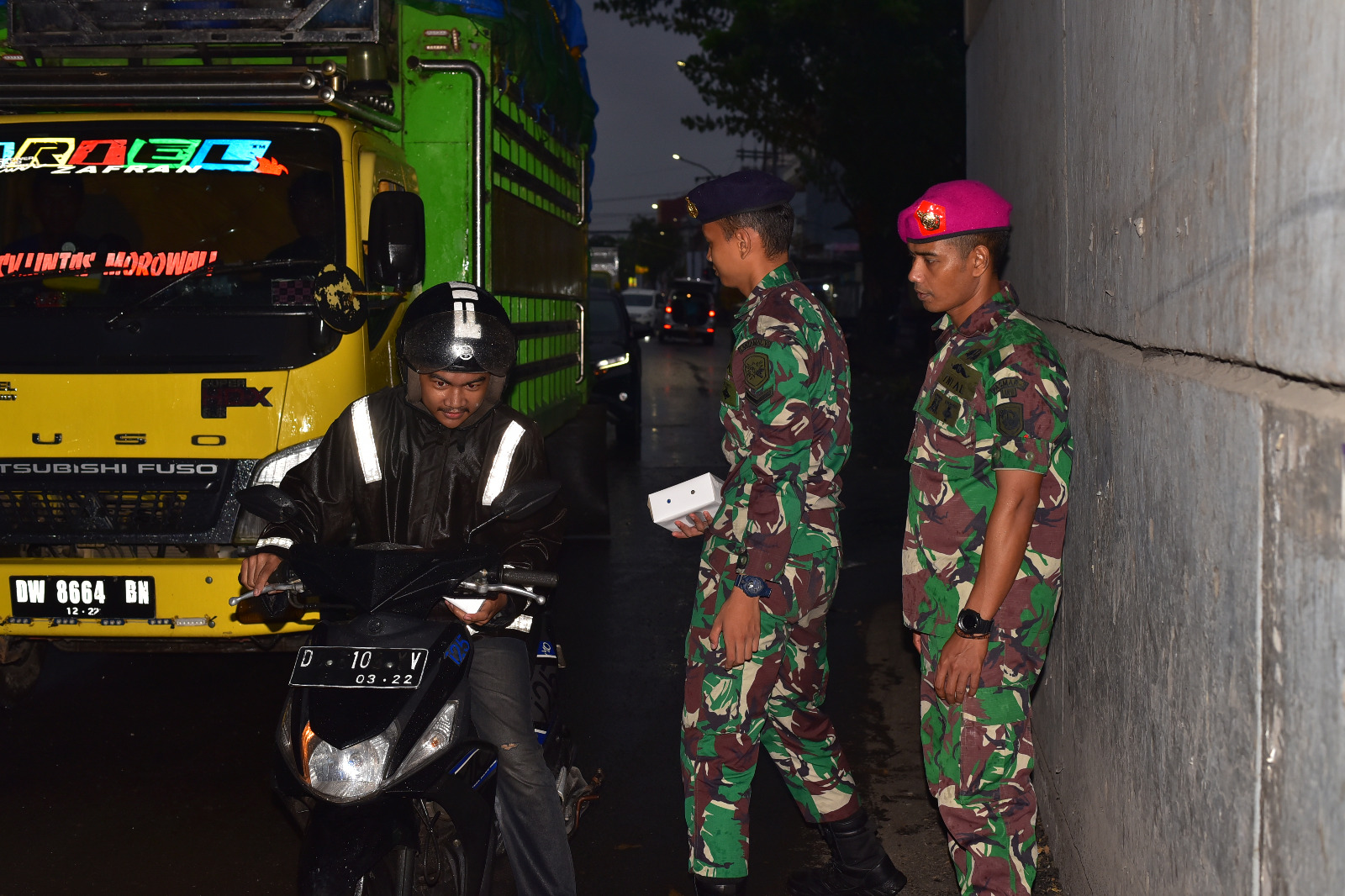 Komandan Lantamal VI Pimpin Upacara Kenaikan Pangkat Perwira, Bintara ... Komandan Lantamal VI Pimpin Upacara Kenaikan Pangkat Perwira, Bintara ...